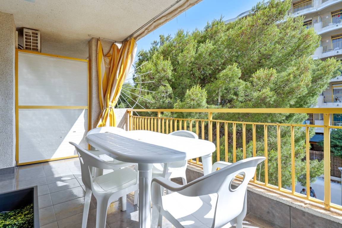 38 M² Apartamento ∙ 2 Habitaciones ∙ 6 Huéspedes - Reus