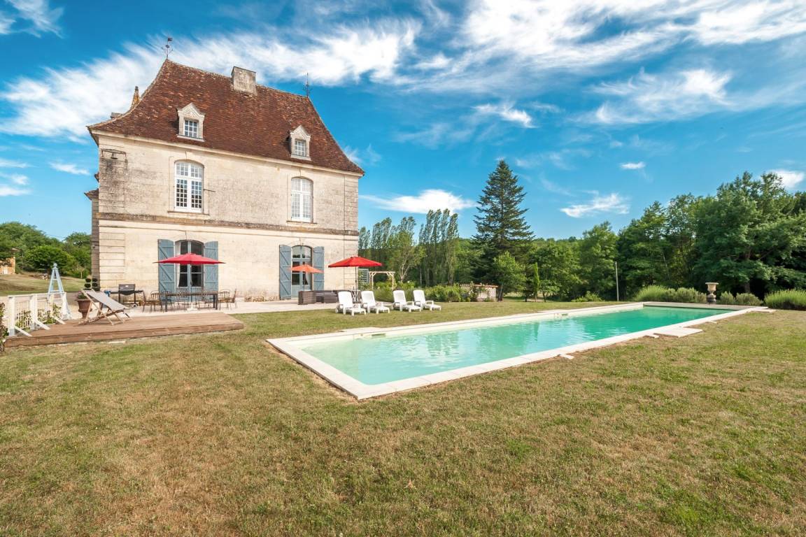 Castle ∙ 6 Bedrooms ∙ 12 Guests - Dordogne