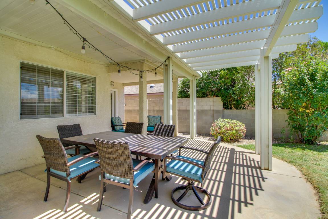 179 M² House ∙ 3 Bedrooms ∙ 6 Guests - Rio Rancho, NM