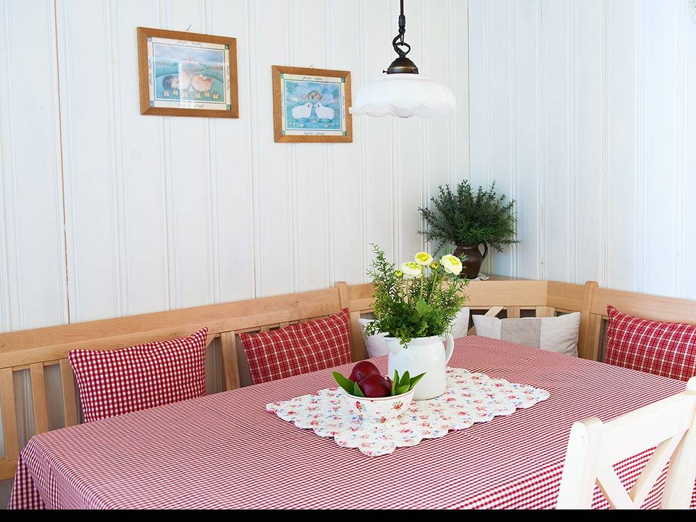 70 M² Ferienwohnung ∙ 2 Schlafzimmer ∙ 2 Gäste - Rettenberg