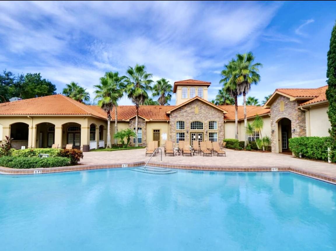 102 M² Ferienwohnung ∙ 2 Schlafzimmer ∙ 6 Gäste - Florida