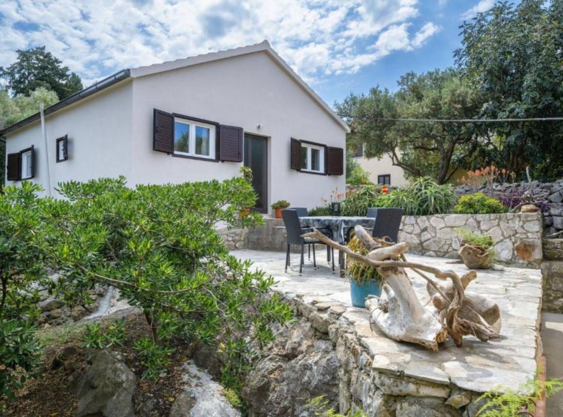 60 M² House ∙ 2 Bedrooms ∙ 5 Guests - Korčula Island