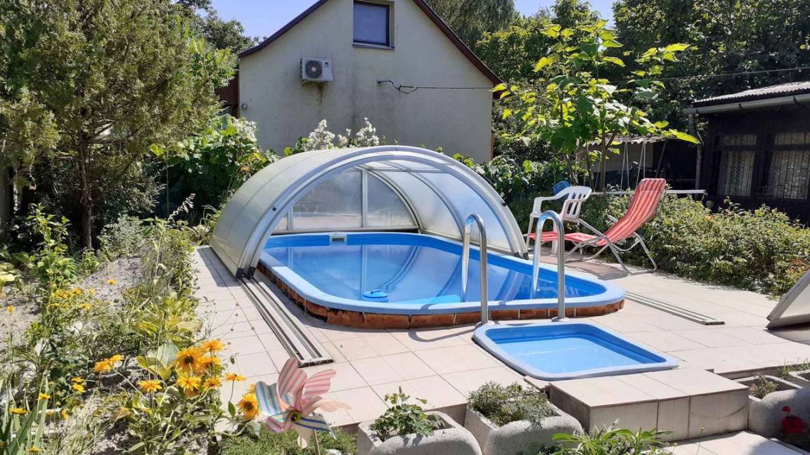 130 M² House ∙ 4 Bedrooms ∙ 9 Guests - Szigliget