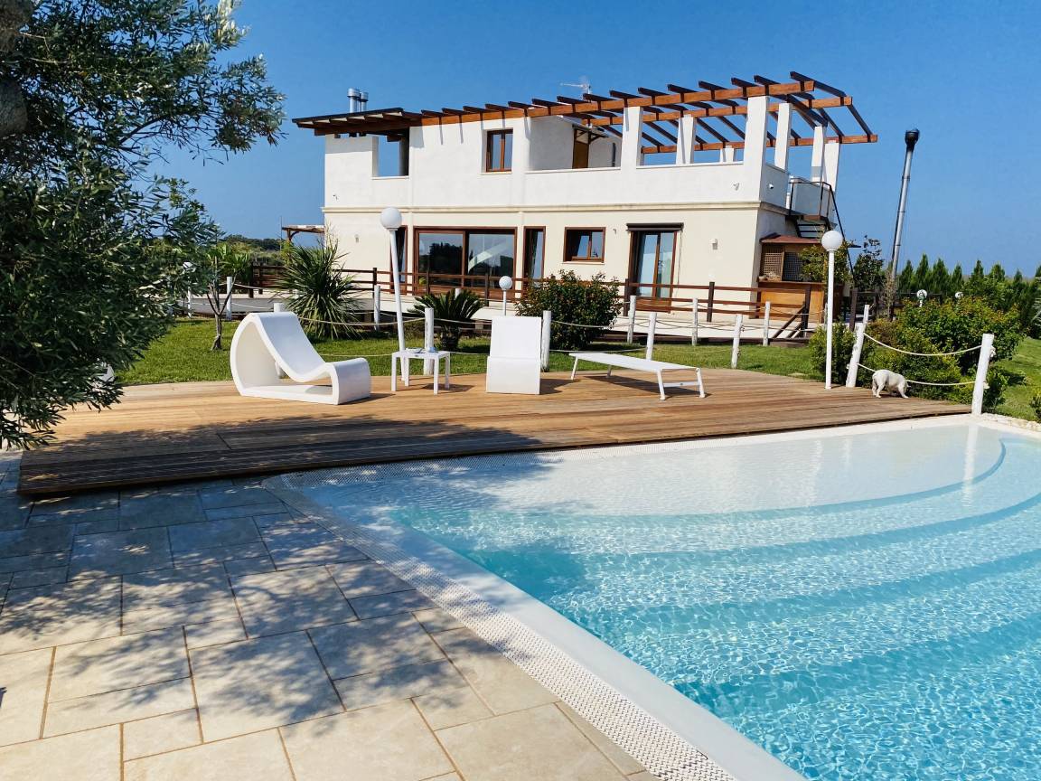 80 M² Apartamento ∙ 2 Habitaciones ∙ 4 Huéspedes - Porto Cesareo