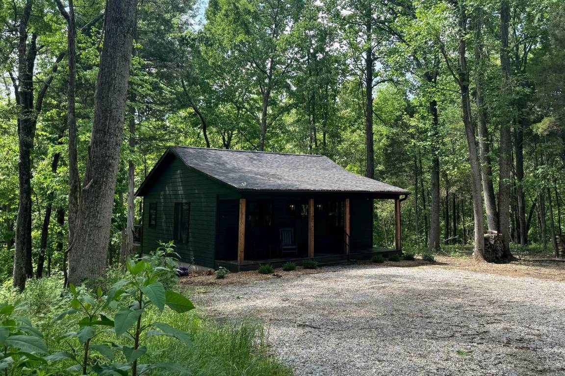 House ∙ 1 Bedroom ∙ 4 Guests - Carbondale