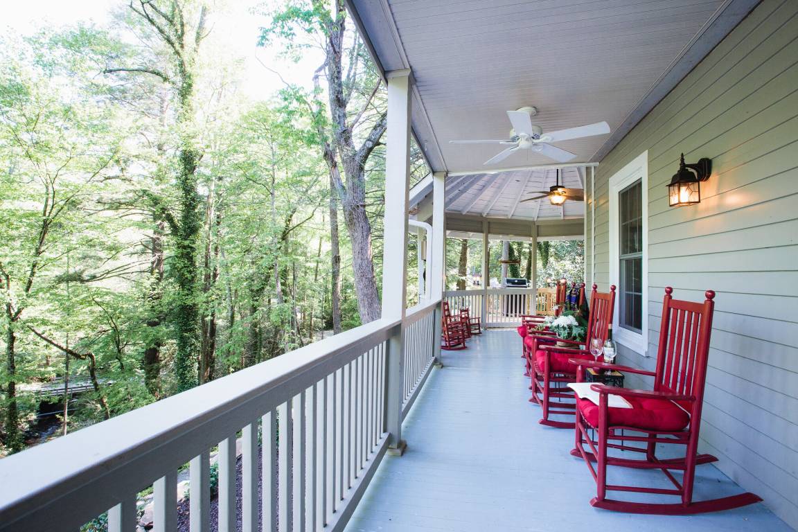242 M² House ∙ 6 Bedrooms ∙ 15 Guests - Black Mountain, NC