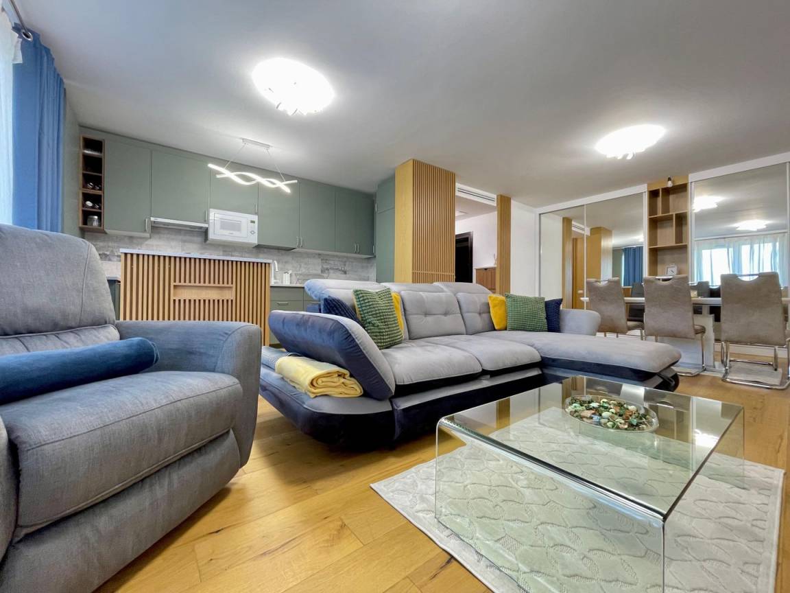 65 M² Apartment ∙ 1 Bedroom ∙ 4 Guests - Bucharest