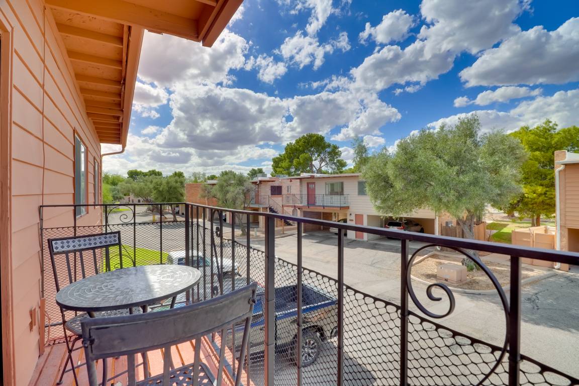 87 M² Apartment ∙ 2 Bedrooms ∙ 4 Guests - Tucson, AZ