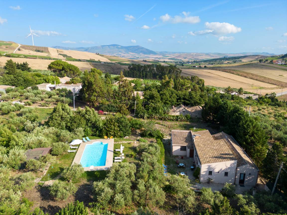 180 M² Huis ∙ 5 Slaapkamers ∙ 14 Gasten - Custonaci