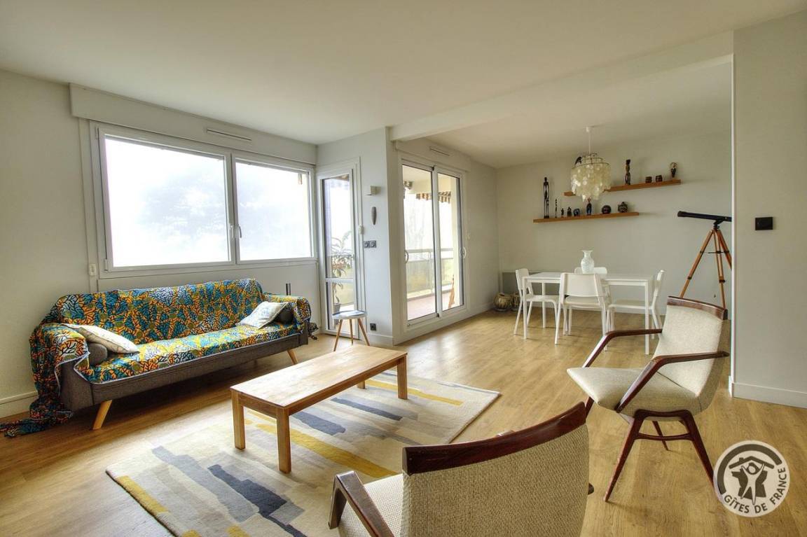 93 M² Gîte ∙ 2 Bedrooms ∙ 4 Guests - Lyon