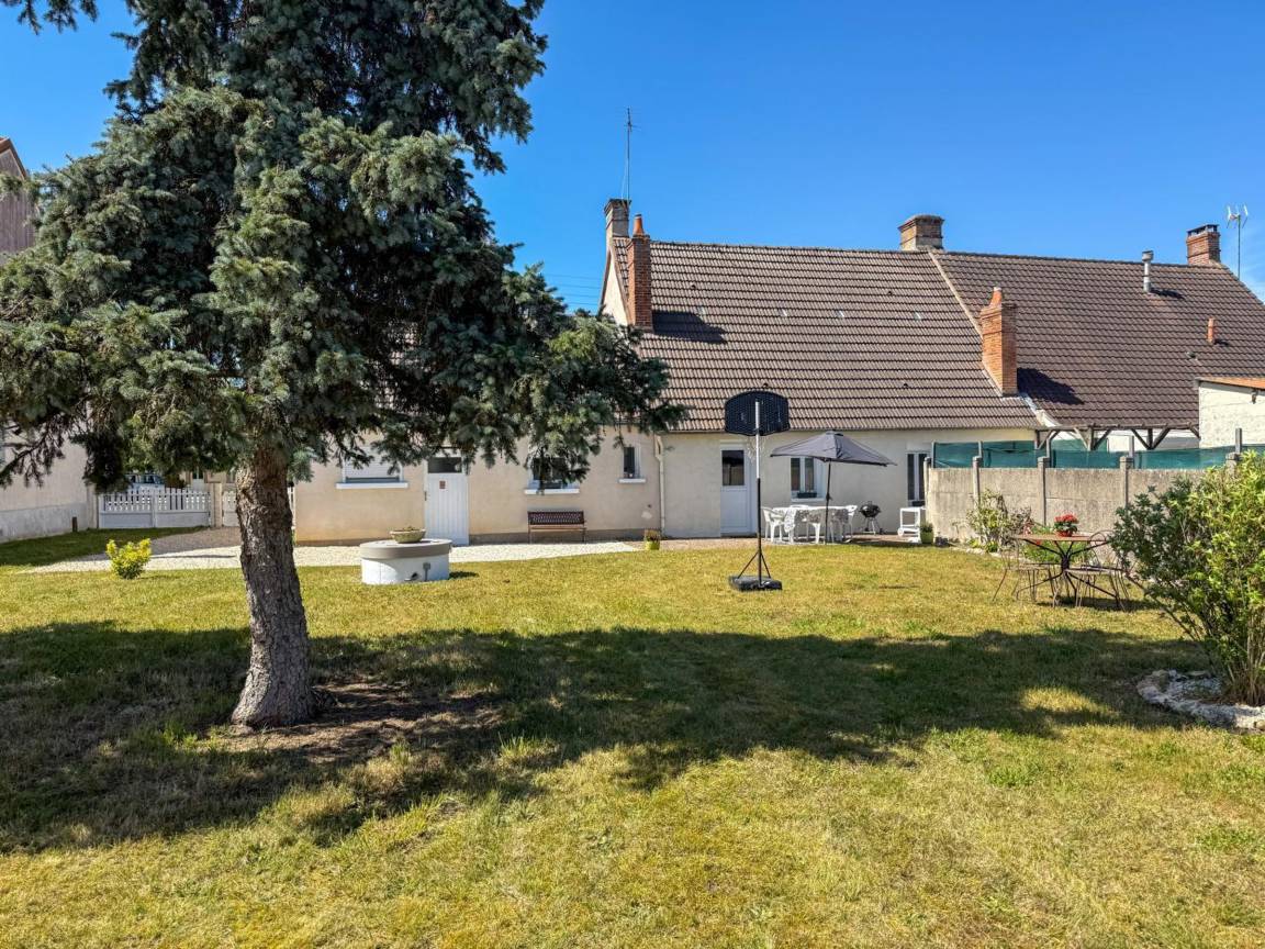 104 M² Cottage ∙ 2 Chambres ∙ 4 Personnes - Romorantin-Lanthenay