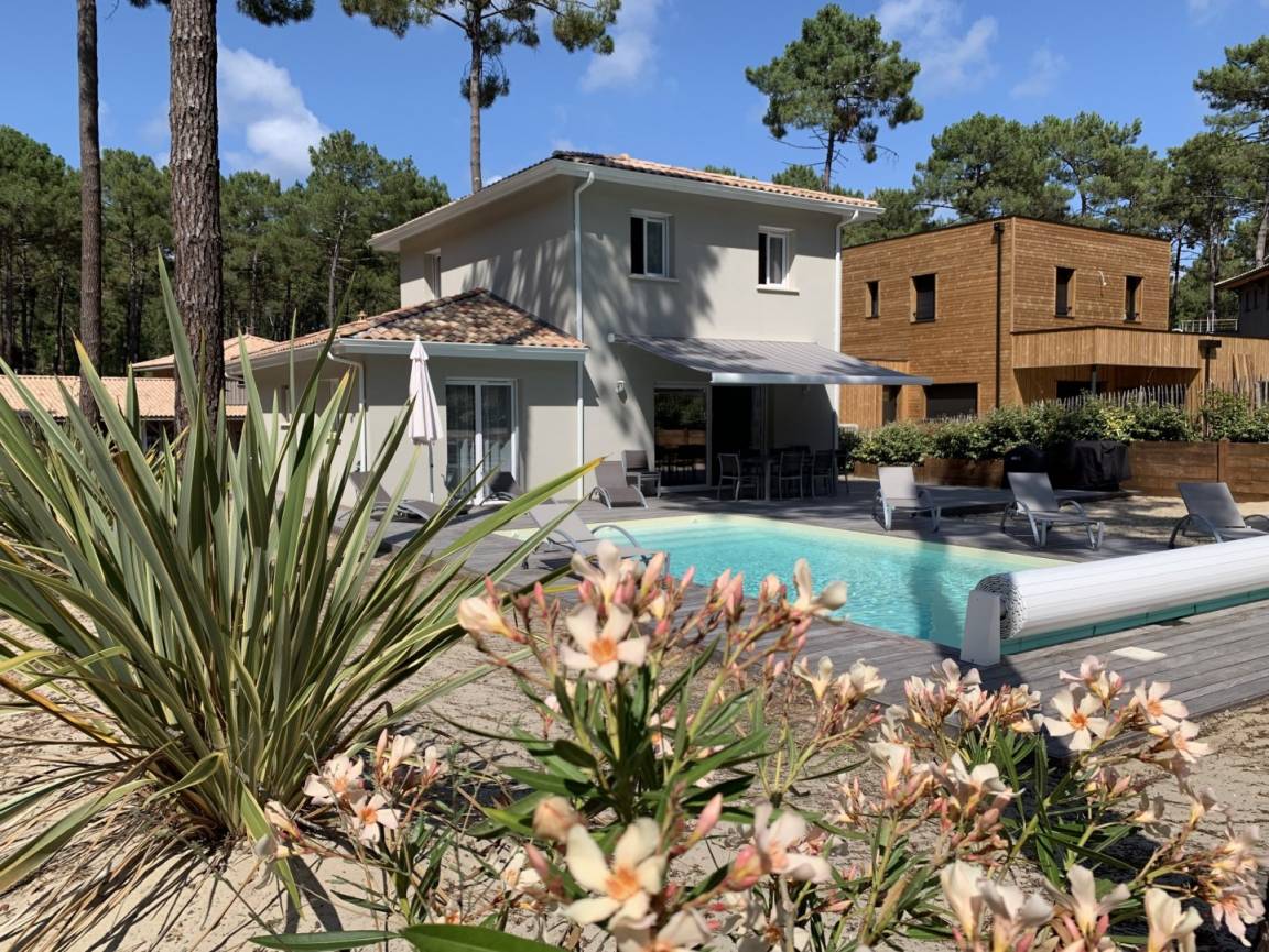 115 M² Villa ∙ 4 Chambres ∙ 10 Personnes - Maubuisson