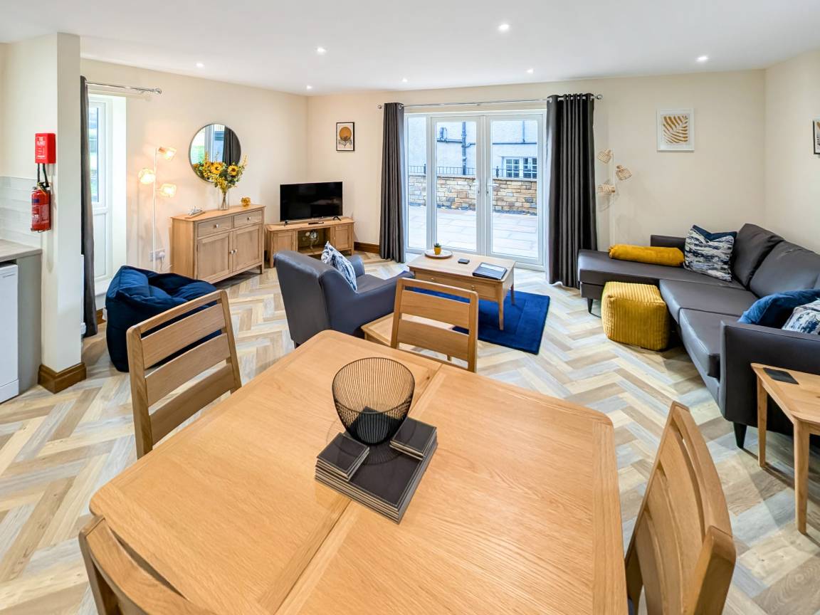 Cottage ∙ 2 Bedrooms ∙ 4 Guests - Carnforth