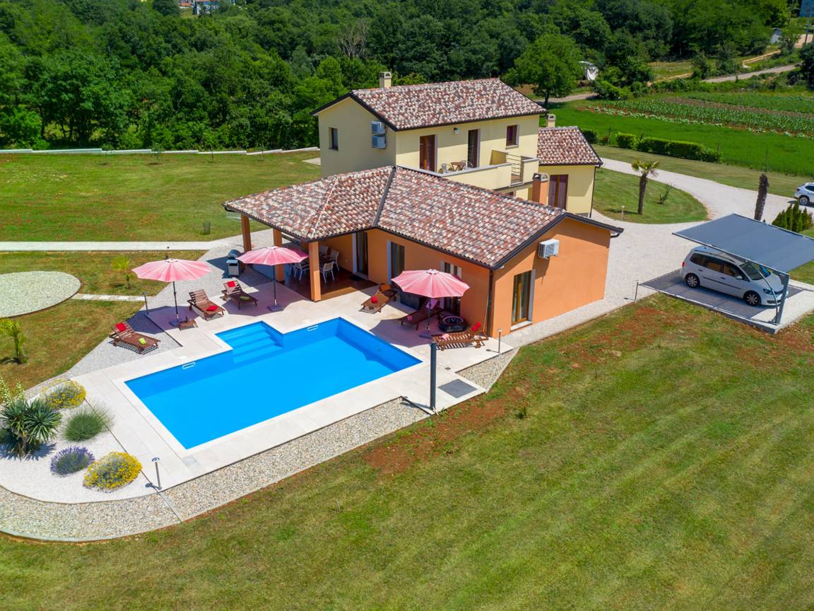 250 M² House ∙ 3 Bedrooms ∙ 6 Guests - Motovun