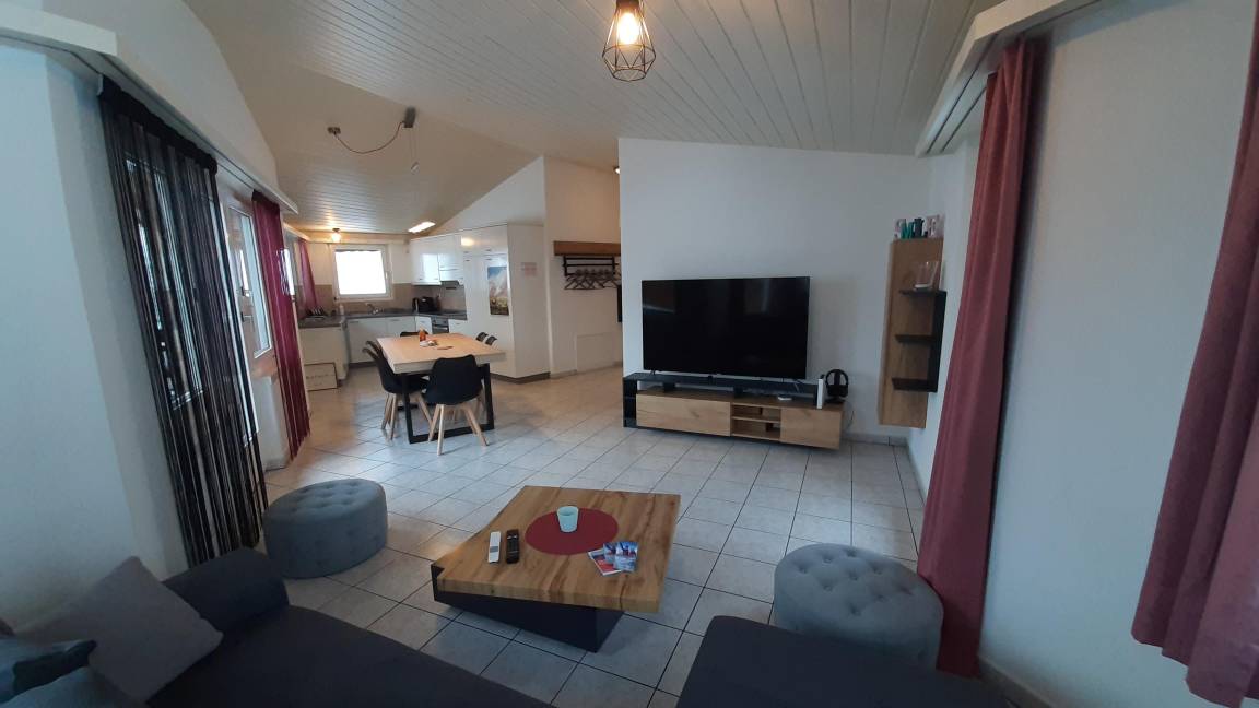 100 M² Appartement ∙ 3 Slaapkamers ∙ 6 Gasten - Saas-Almagell