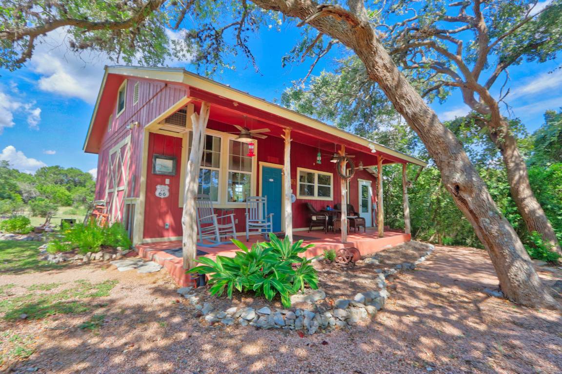 84 M² Cabin ∙ 1 Bedroom ∙ 4 Guests - Wimberley, TX