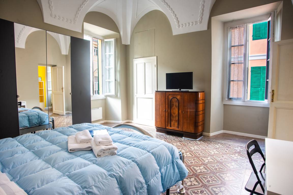 60 M² Apartment ∙ 2 Bedrooms ∙ 4 Guests - Сан-Pемо