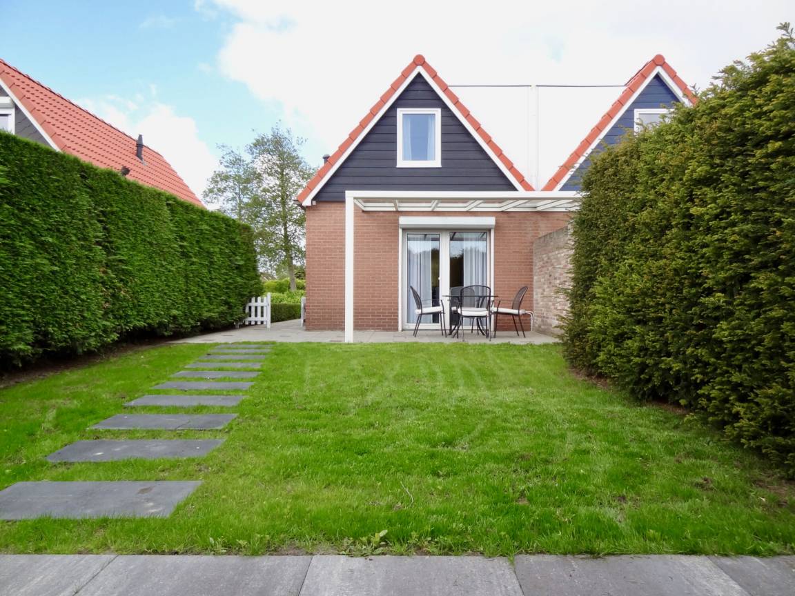 70 M² Ferienhaus ∙ 2 Schlafzimmer ∙ 4 Gäste - Oostkapelle