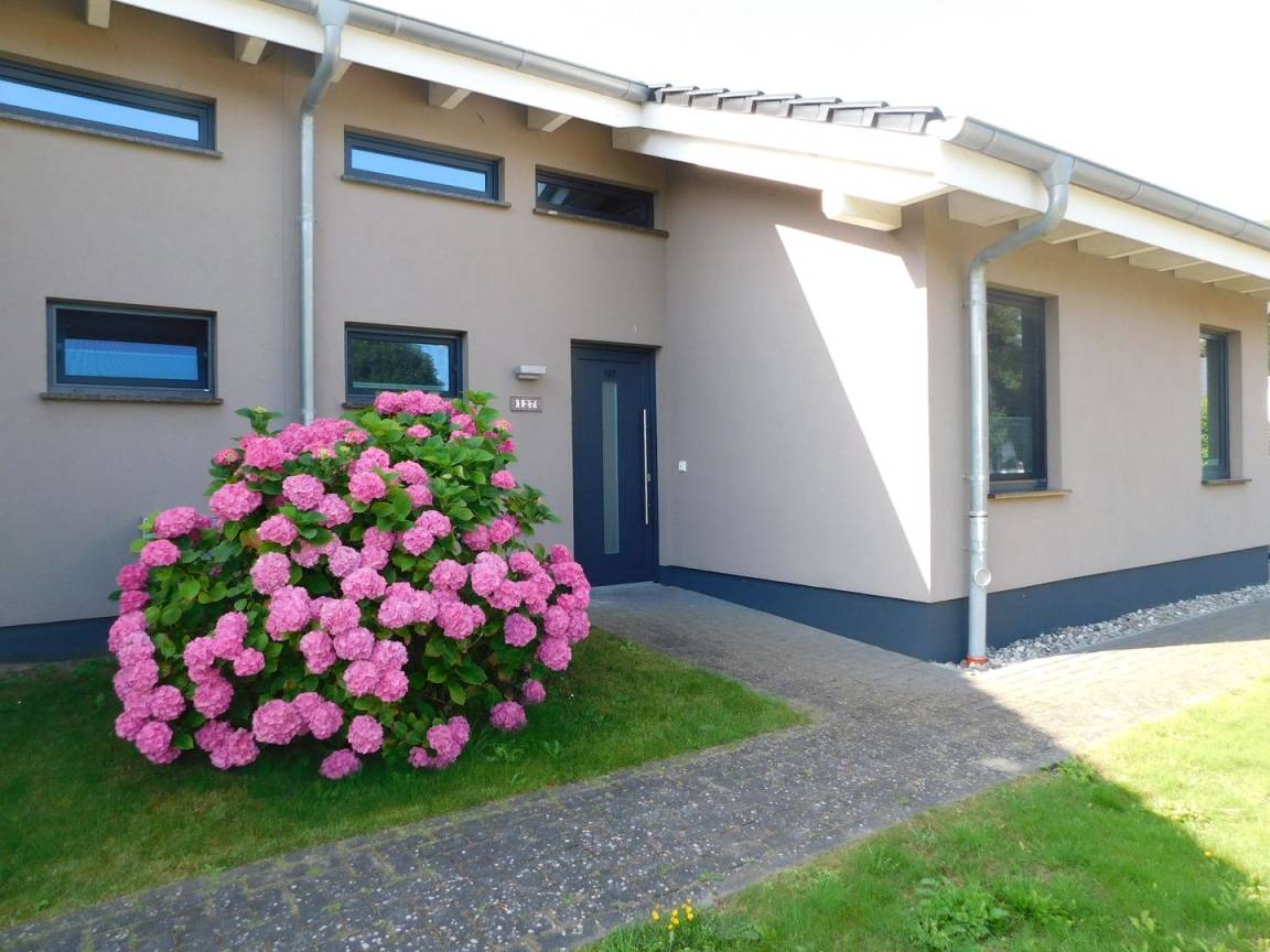 70 M² Ferienhaus ∙ 2 Schlafzimmer ∙ 4 Gäste - Ahrenshoop
