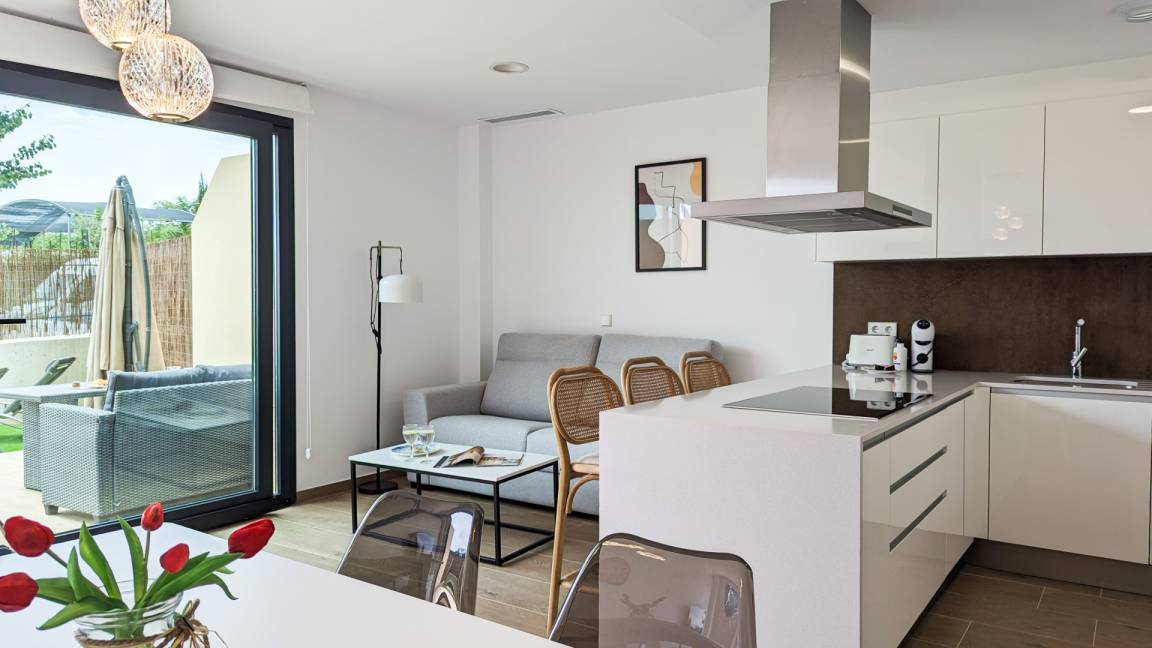 129 M² Bungalow ∙ 2 Habitaciones ∙ 6 Huéspedes - Benidorm