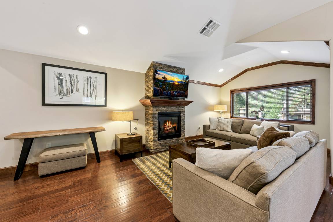 203 M² Talo ∙ 3 Makuuhuonetta ∙ 9 Vierasta - South Lake Tahoe, CA