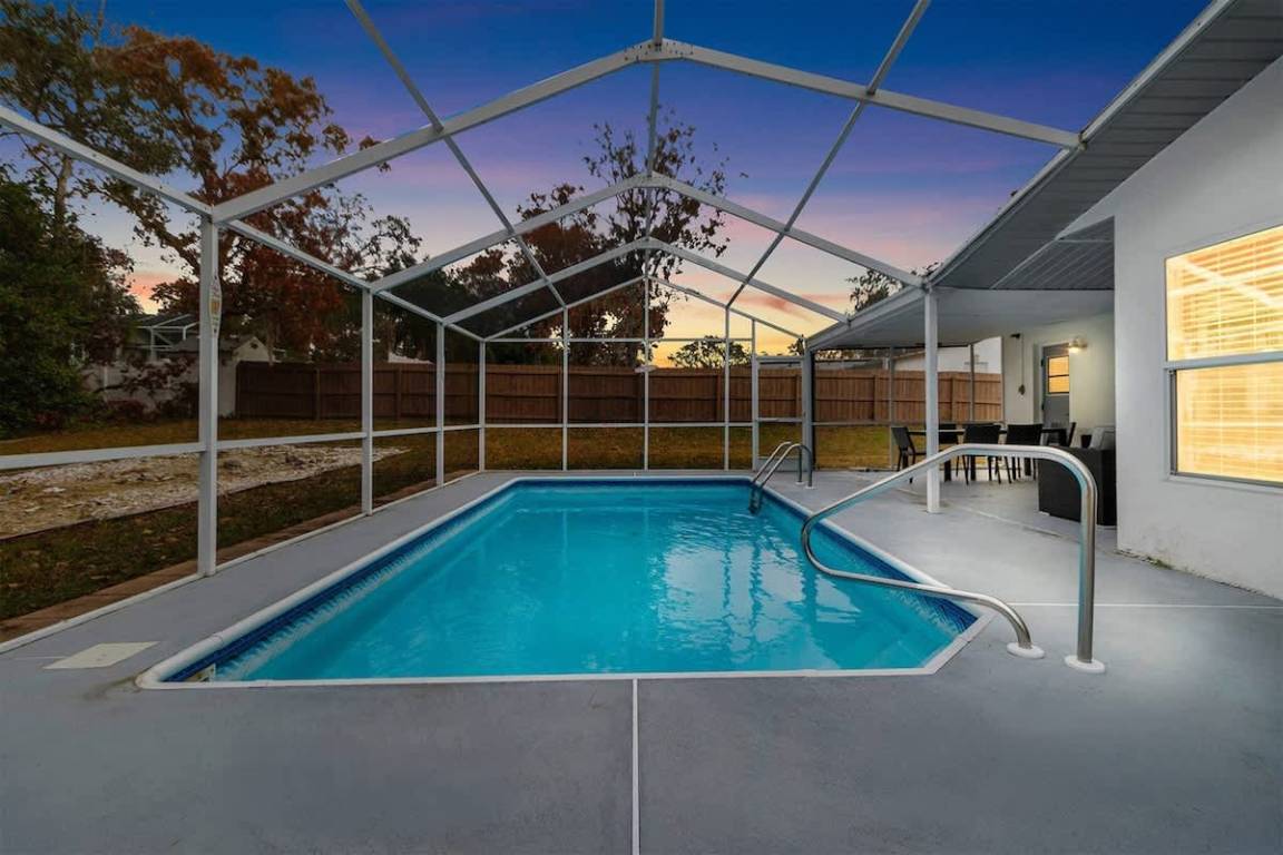 141 M² Casa ∙ 4 Quartos ∙ 10 Hóspedes - Weeki Wachee, FL