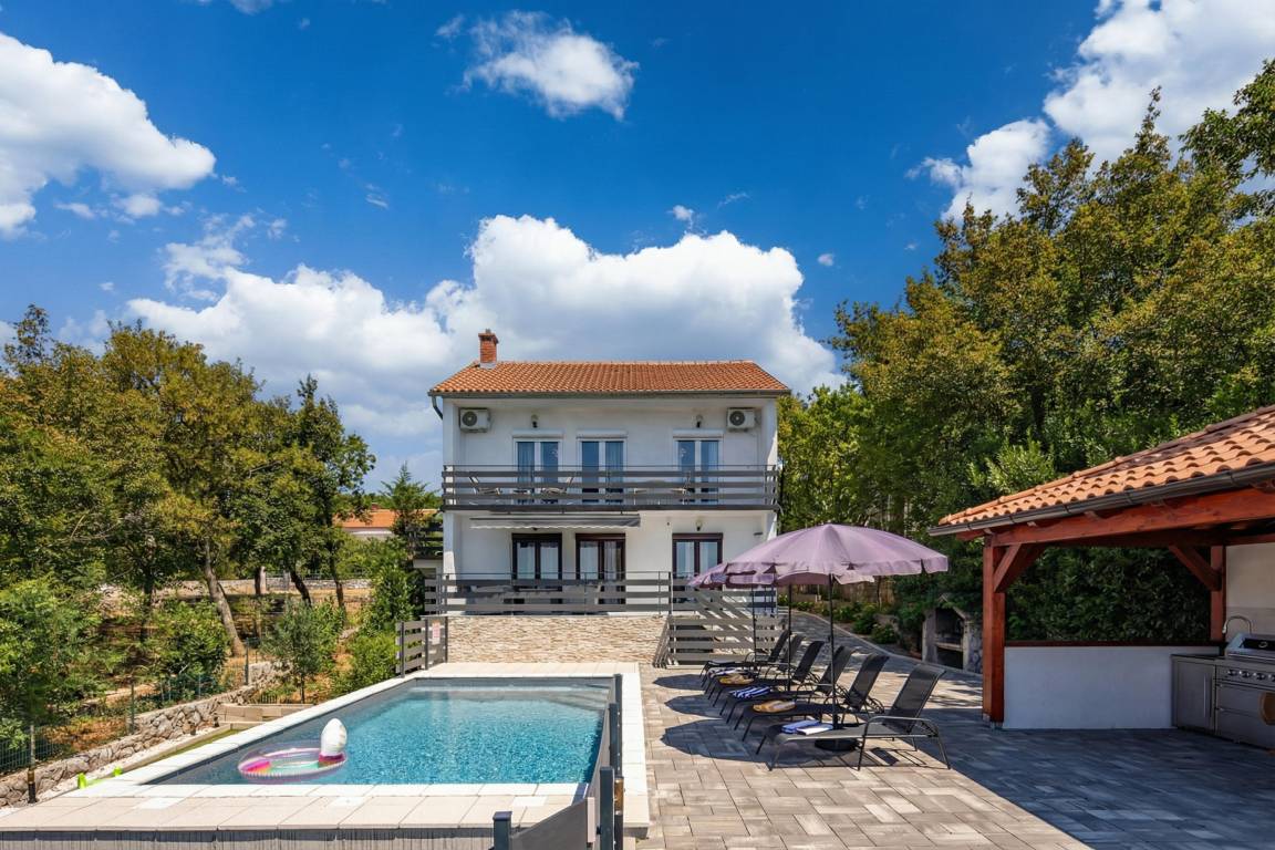 170 M² Casa ∙ 3 Habitaciones ∙ 6 Huéspedes - Jadranovo