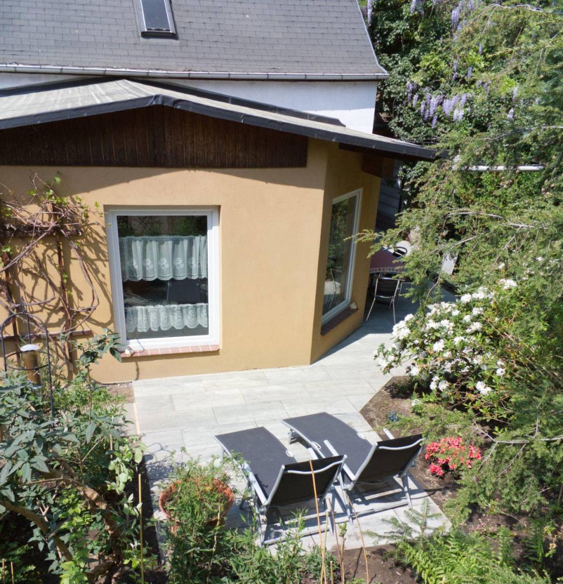 65 M² House ∙ 2 Bedrooms ∙ 5 Guests - Dresden