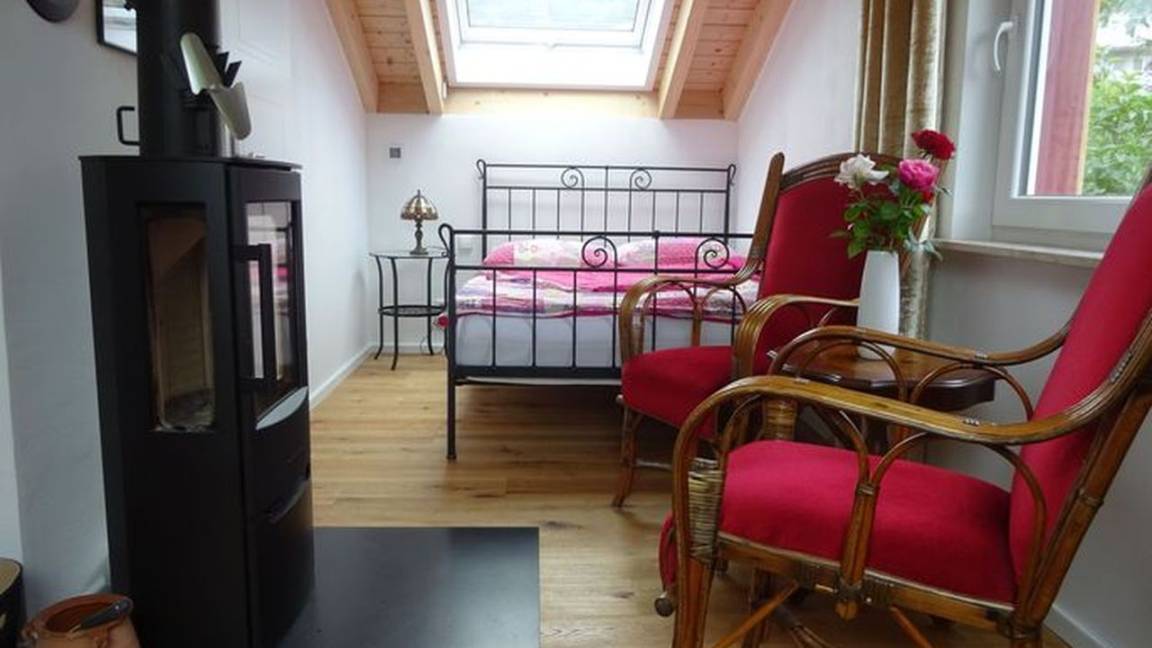Ferienwohnung ∙ 1 Schlafzimmer ∙ 2 Gäste - Löwenstein