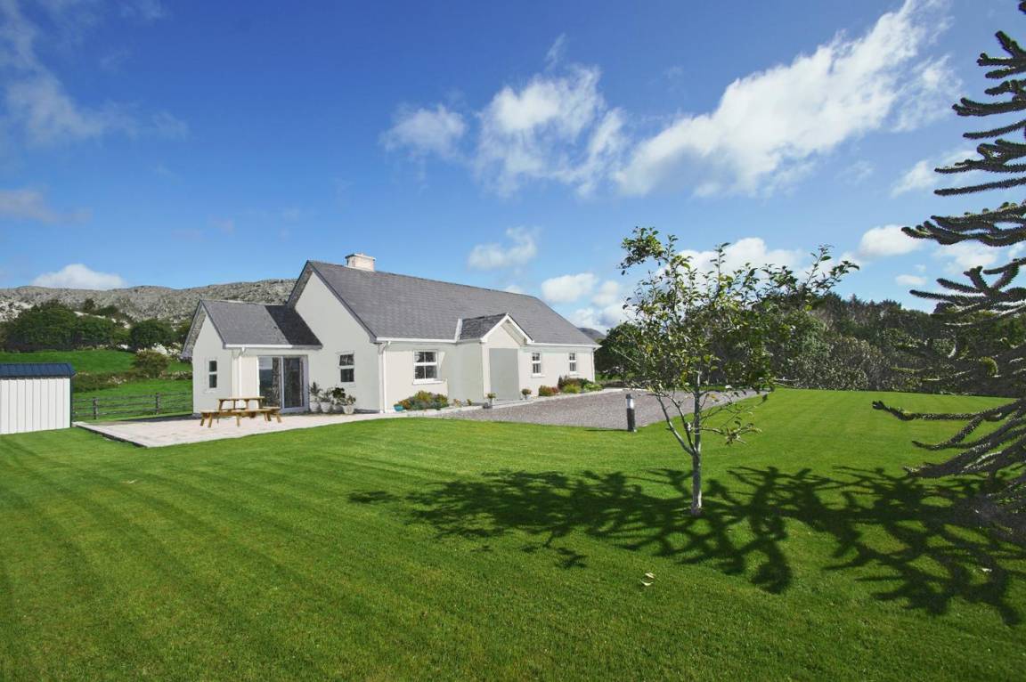 Cottage ∙ 4 Bedrooms ∙ 6 Guests - County Kerry