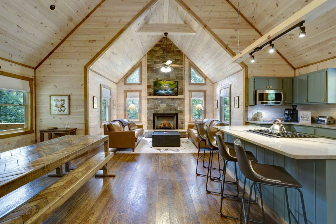 235 M² Cabin ∙ 3 Bedrooms ∙ 6 Guests - Blue Ridge, GA