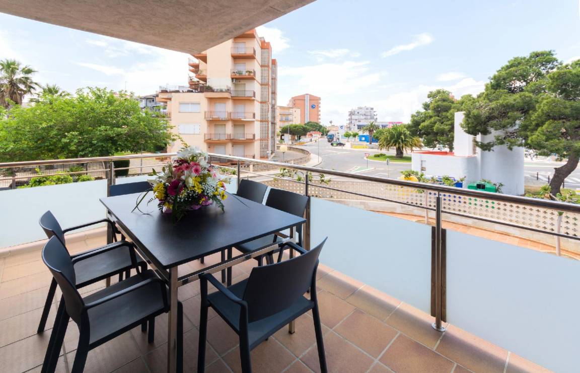 55 M² Apartment ∙ 2 Bedrooms ∙ 6 Guests - Roses