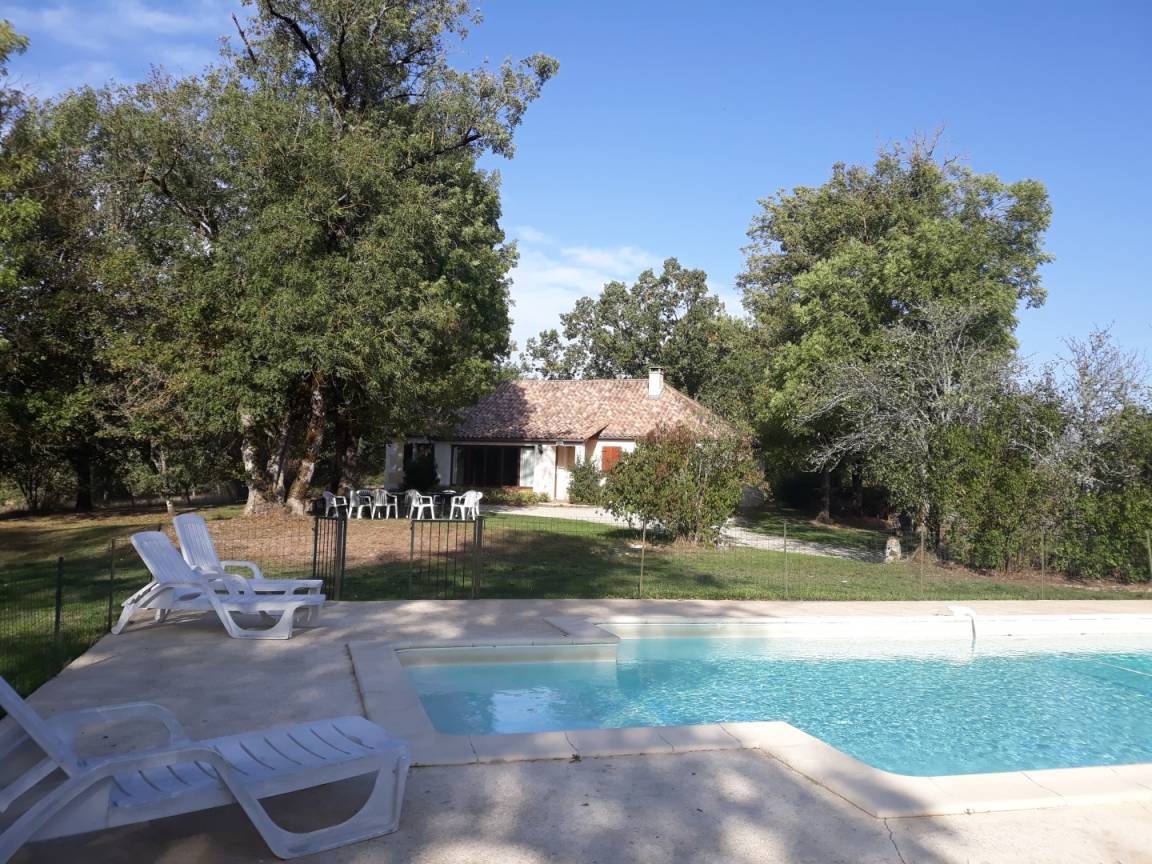 120 M² Gîte ∙ 4 Bedrooms ∙ 9 Guests - Lot