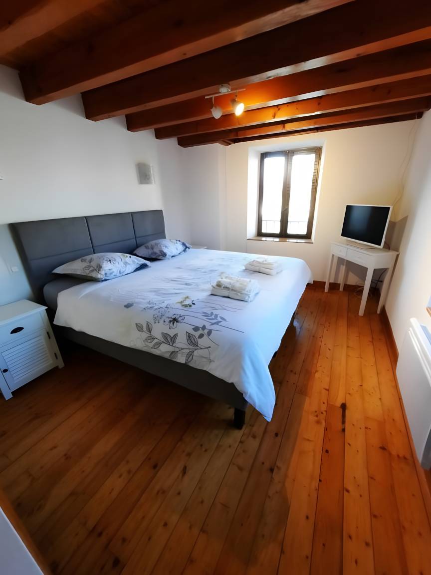 78 M² Chalet ∙ 2 Chambres ∙ 4 Personnes - Le Puy-en-Velay
