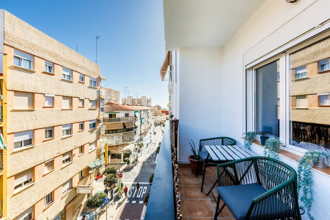70 M² Apartamento ∙ 3 Habitaciones ∙ 5 Huéspedes - Provincia de Málaga, España