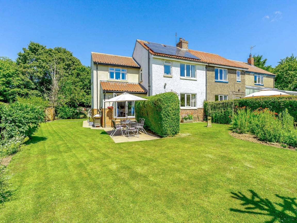 Cottage ∙ 3 Bedrooms ∙ 6 Guests - Thirsk