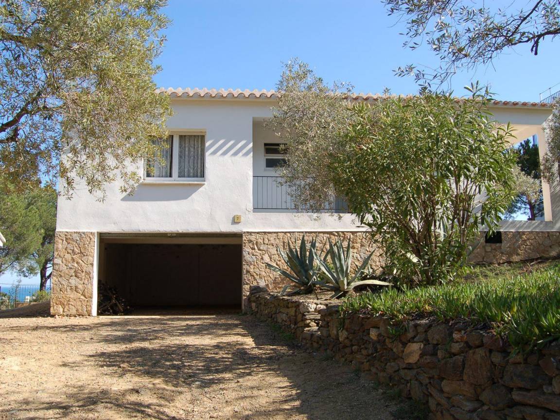 90 M² Ferienhaus ∙ 3 Schlafzimmer ∙ 6 Gäste - Portbou