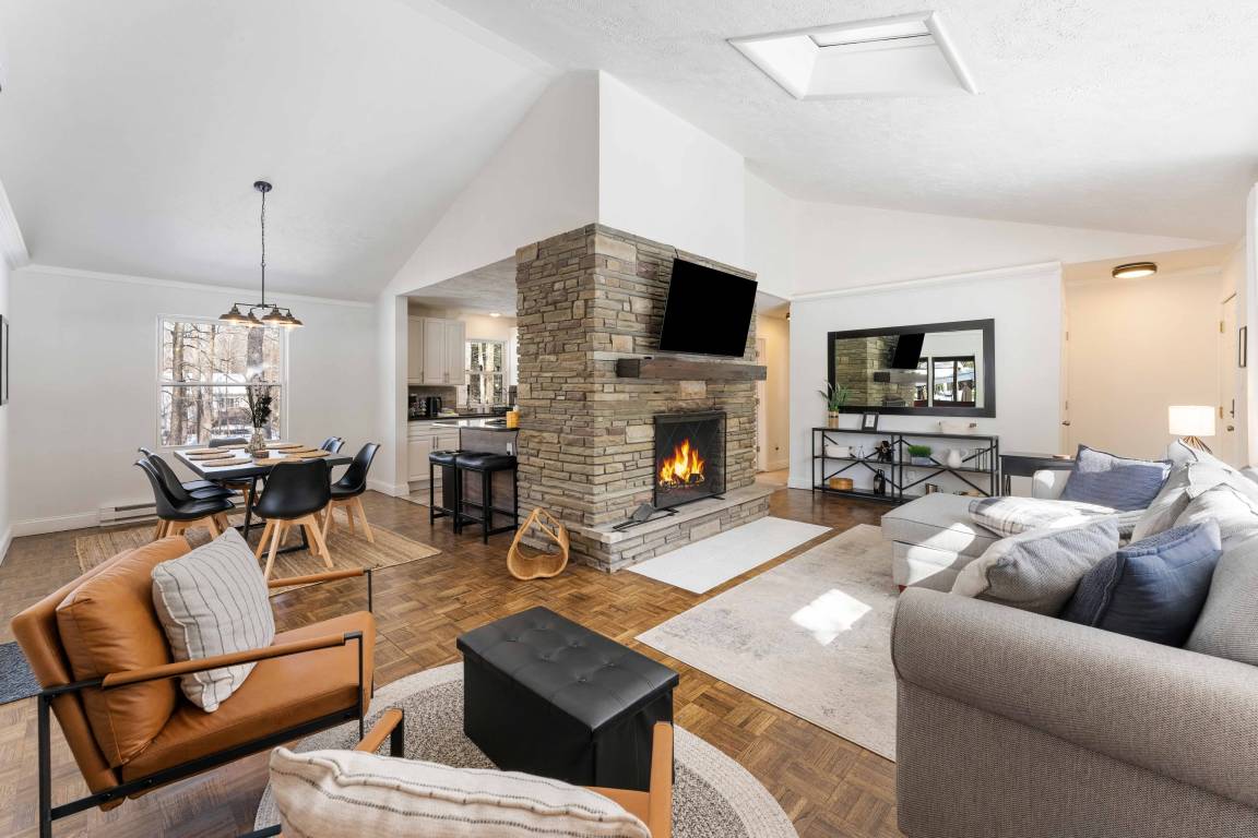 167 M² House ∙ 4 Bedrooms ∙ 8 Guests - Lake Harmony, PA