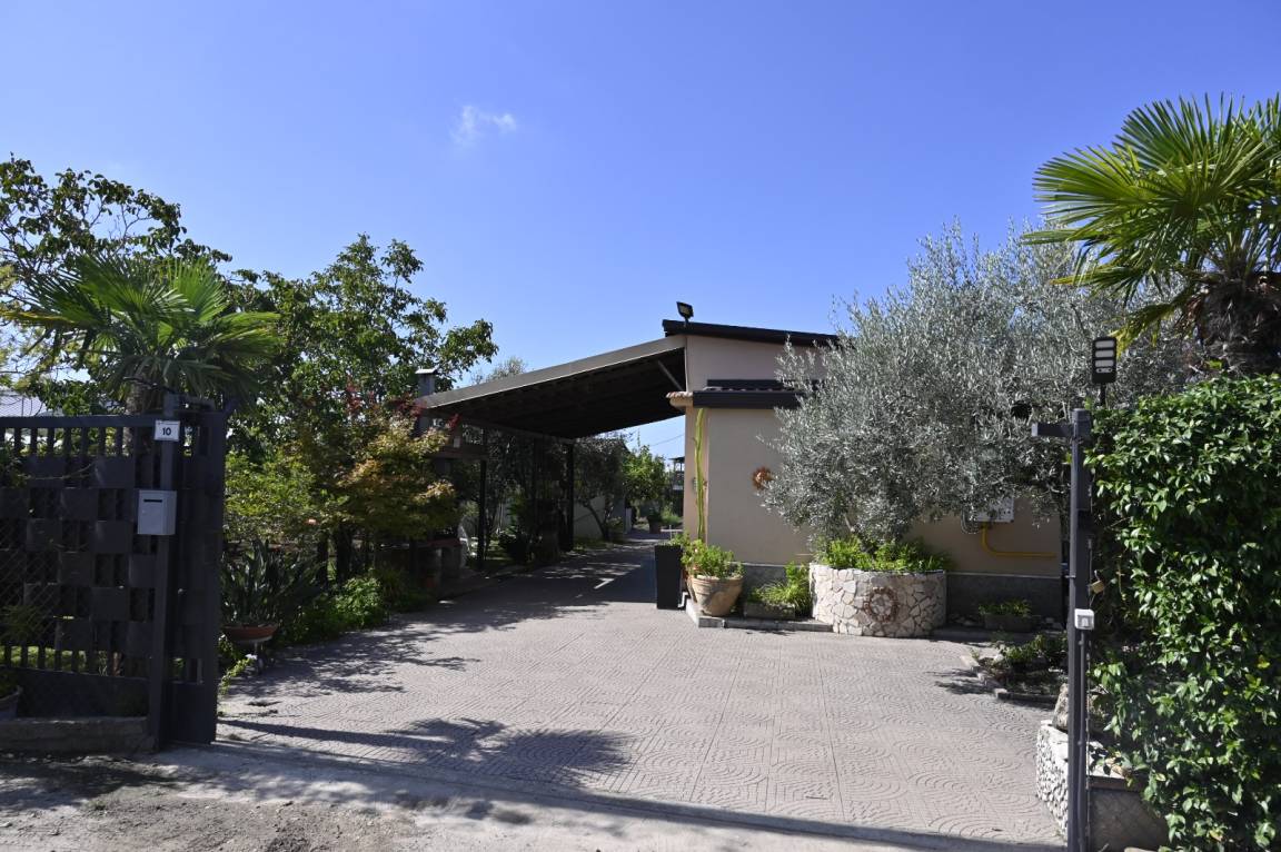 90 M² Villa ∙ 1 Habitación ∙ 4 Huéspedes - Battipaglia