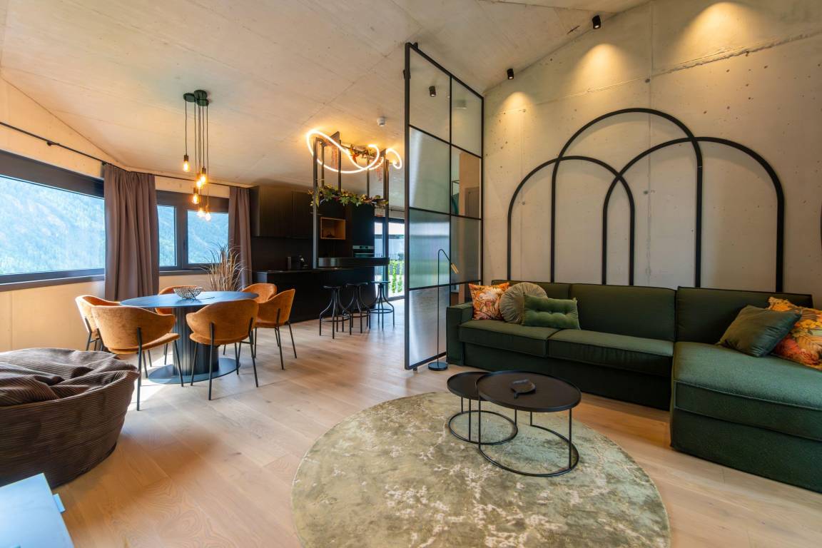 93 M² Ferienwohnung ∙ 2 Schlafzimmer ∙ 6 Gäste - Sautens