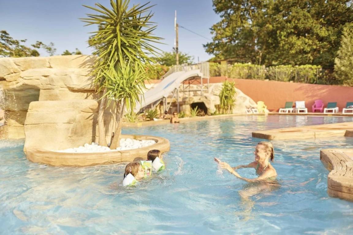 35 M² Camping-unterkunft ∙ 4 Schlafzimmer ∙ 8 Gäste - Laroque-des-Albères