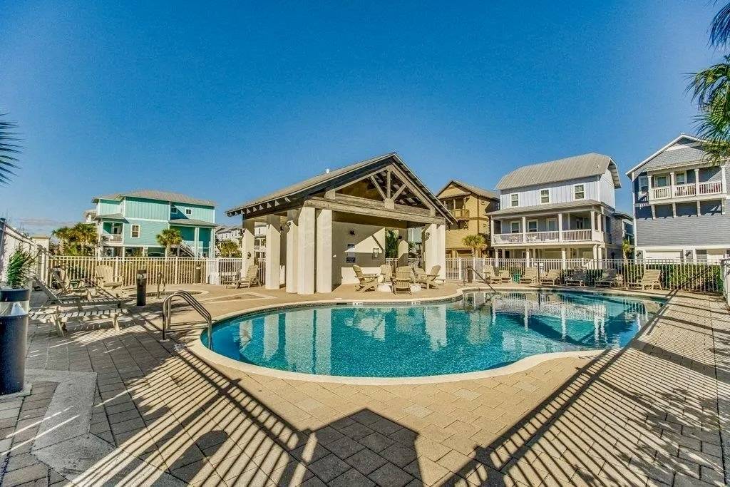 House ∙ 4 Bedrooms ∙ 10 Guests - Pensacola Beach, FL