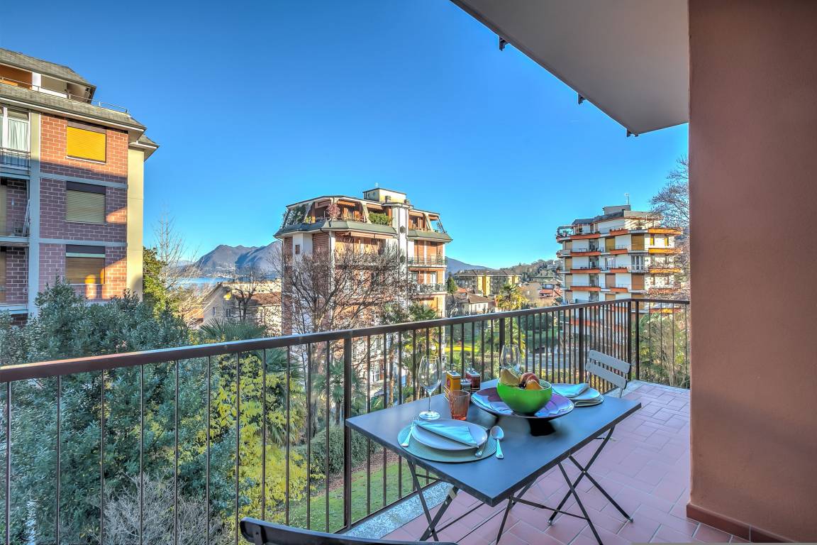 120 M² Appartement ∙ 3 Chambres ∙ 5 Personnes - Stresa