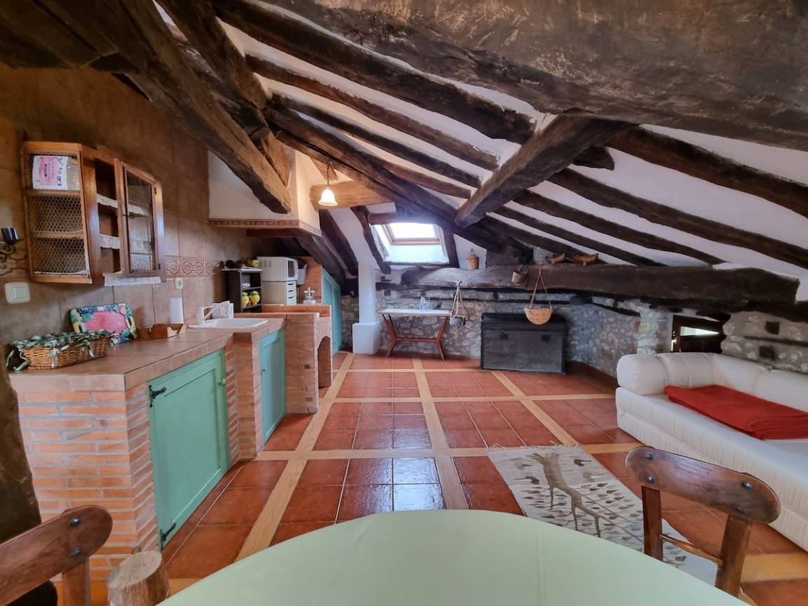 40 M² Apartamento ∙ 1 Habitación ∙ 4 Huéspedes - Colindres