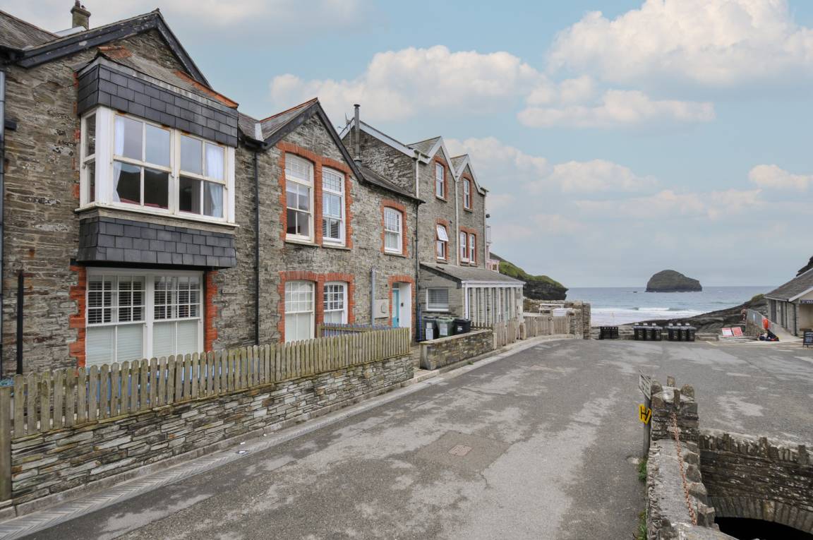 Cottage ∙ 1 Bedroom ∙ 2 Guests - Tintagel Castle
