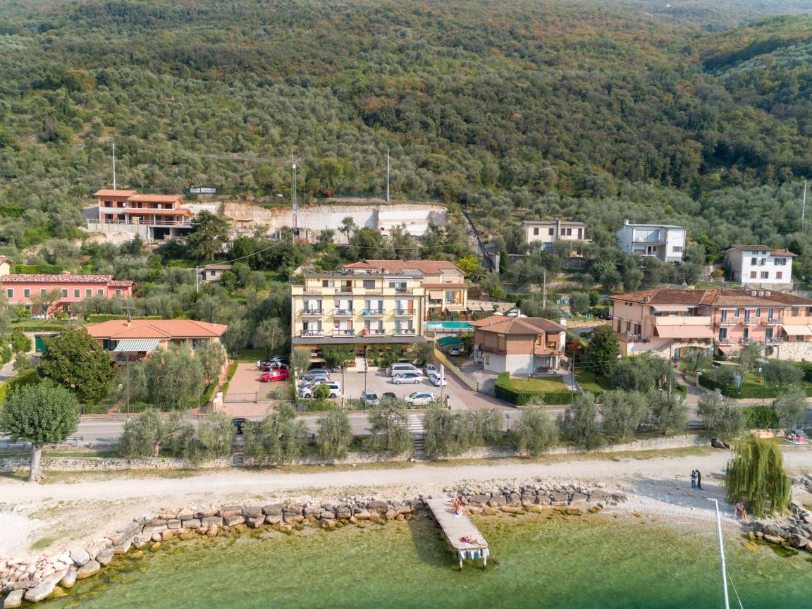 25 M² Huis ∙ 1 Slaapkamer ∙ 3 Gasten - Malcesine