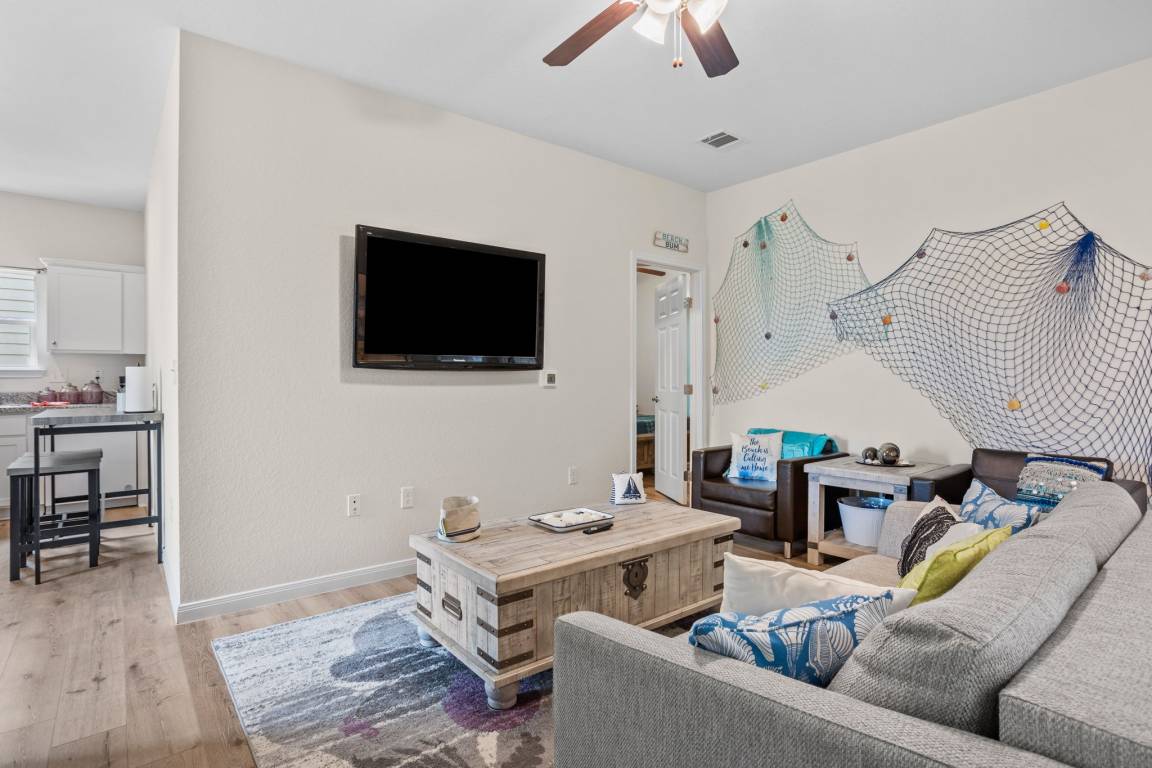 98 M² House ∙ 4 Bedrooms ∙ 10 Guests - Texas