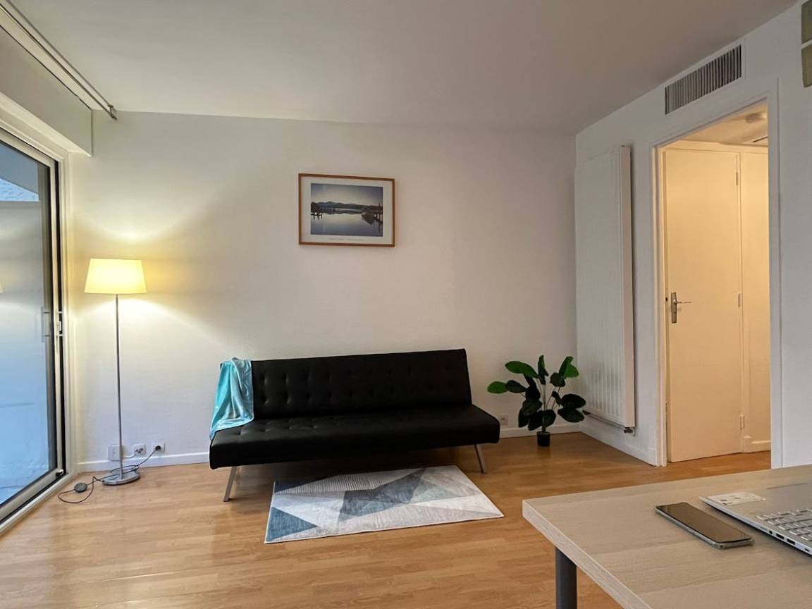 15 M² Ferienwohnung ∙ 1 Gast - Courbevoie