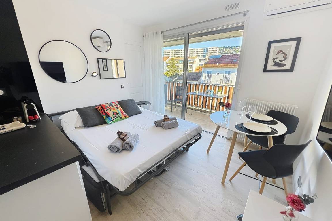 32 M² Studio Flat ∙ 1 Bedroom ∙ 2 Guests - Le Cannet