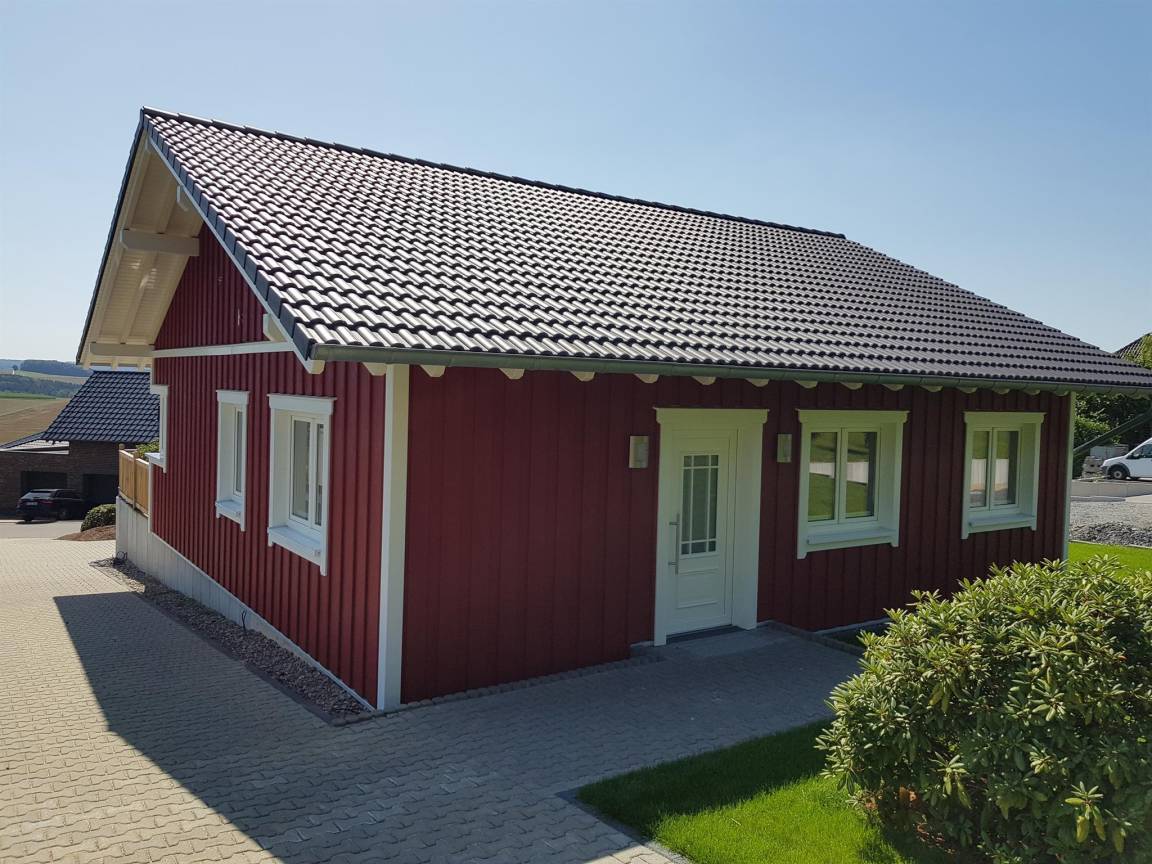 87 M² Talo ∙ 2 Makuuhuonetta ∙ 4 Vierasta - Neuwied